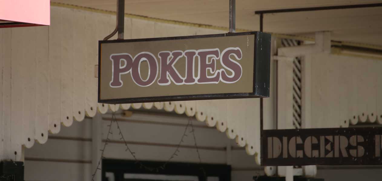 Govt drops hammer on gaming room signage - ClubTIC